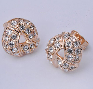 Nice Shiny Rhinstone Earrings on Luulla